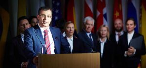 35 frases de políticos | ¡Ideología, discursos y campañas electorales!